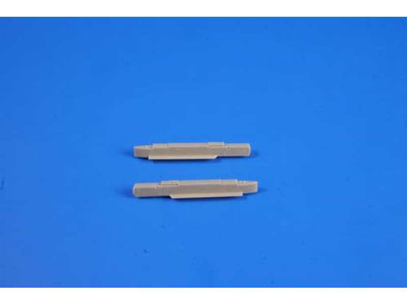 AGM-88 HARM Air-to-Surface Missile + NATO / US LAU-118 Launcher