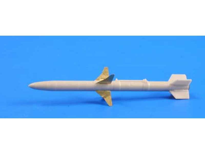 AGM-88 HARM Air-to-Surface Missile + NATO / US LAU-118 Launcher