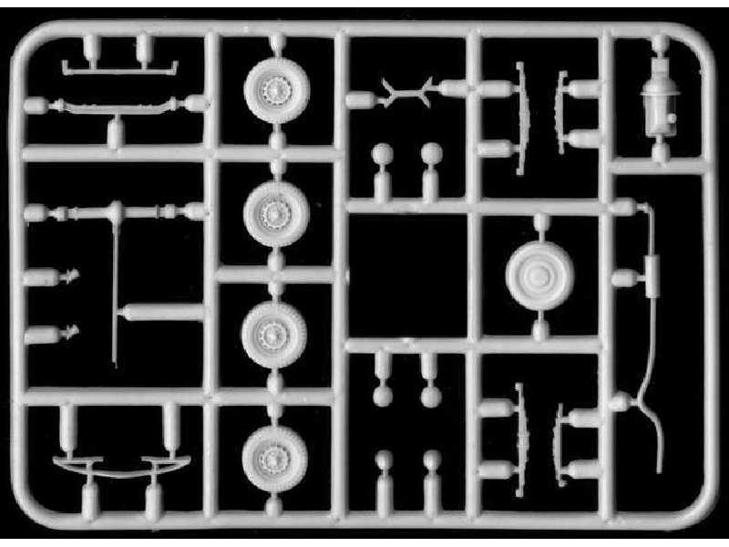 GAZ-M1 - Soviet staff car