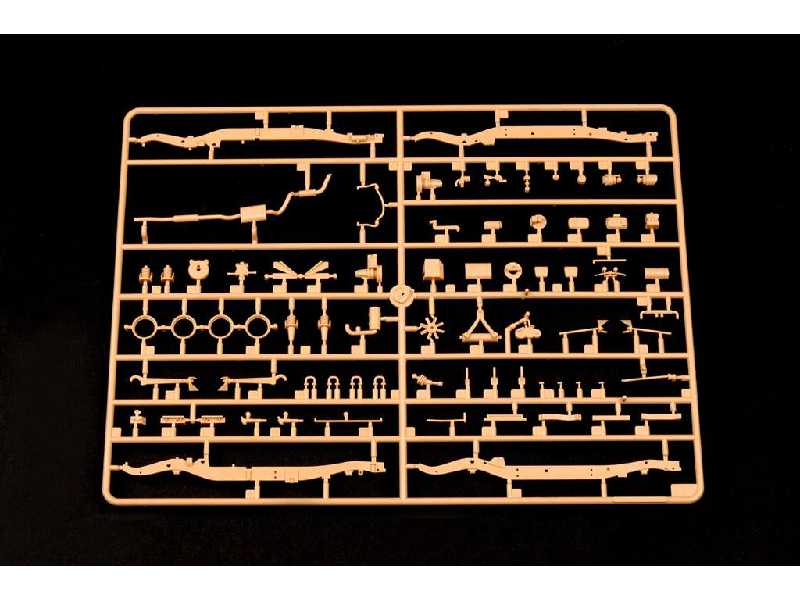 Land Rover Defender XD Wolf W.M.I.K. - British Army