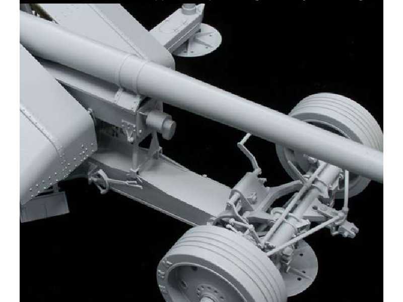 WWII German Krupp 12.8cm Pak44 high velocity anti-tank gun