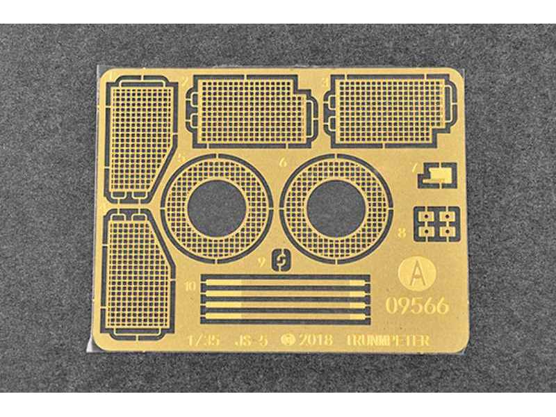 Soviet Js-5 Heavy Tank