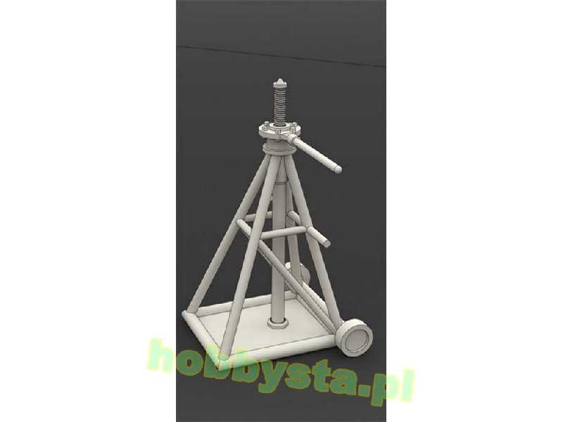 German Luftwaffe Jack Stand Set - Standard Edition