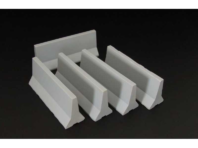 Modern Concrete Road Barriers
