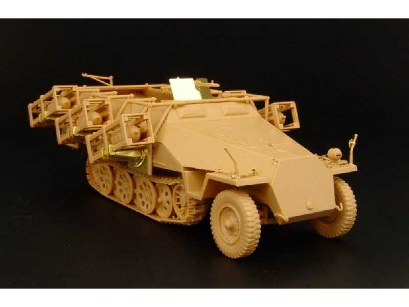 Sd Kfz 251 Stuka Zu Fuss