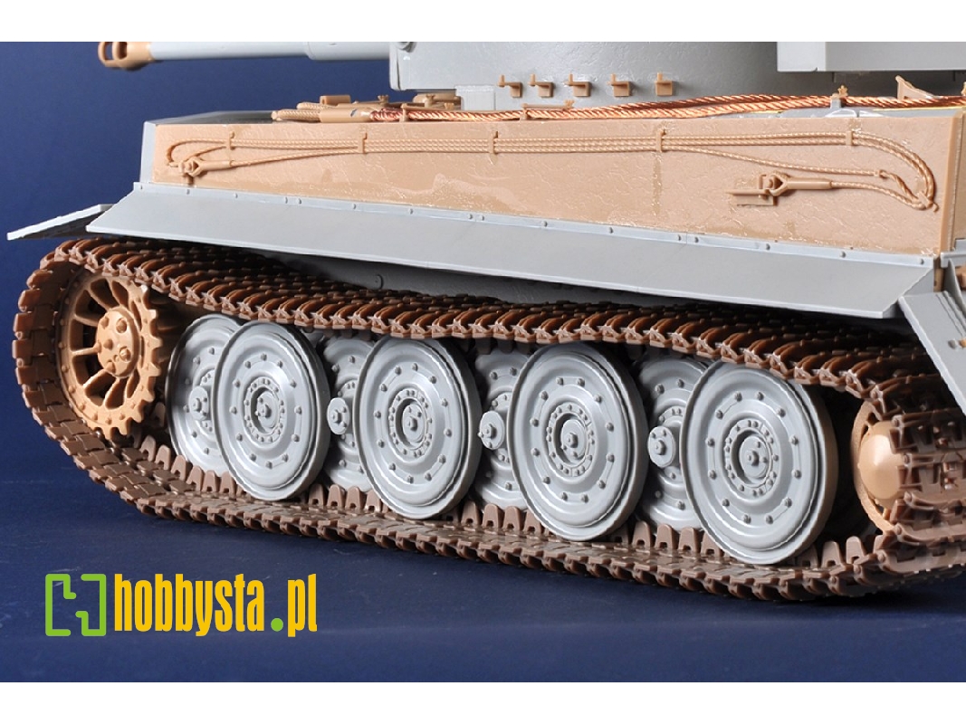 Pz.Kpfw.Vi Ausf.E Sd.Kfz.181 Tiger I (Late Production)
