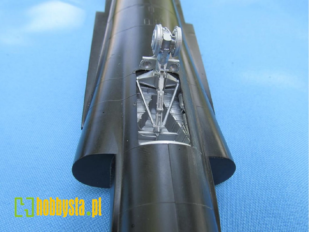 Lockheed U-2 R And Tr-1 A/b - Landing Gears (Designed To Be Used With ...