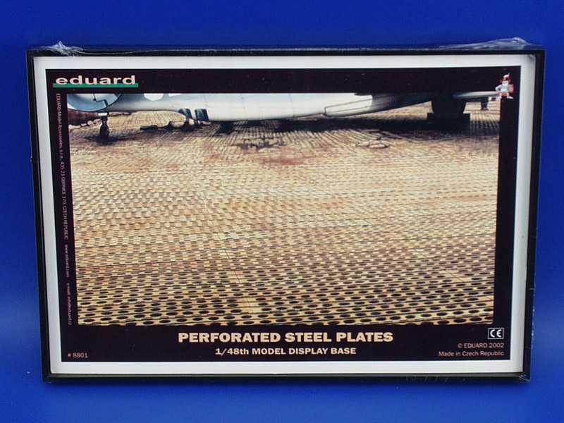 PSP Display - Perforated steel plates 1/48