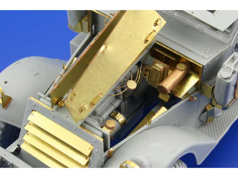M-4 Half Track engine 1/35 - Dragon