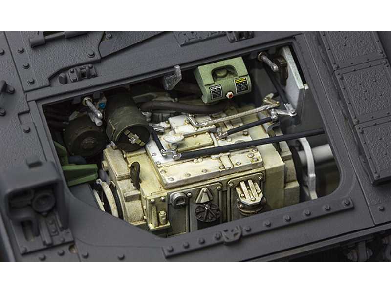 Fighting Vehicle M2A3 Bradley w/BUSK III Interior Set