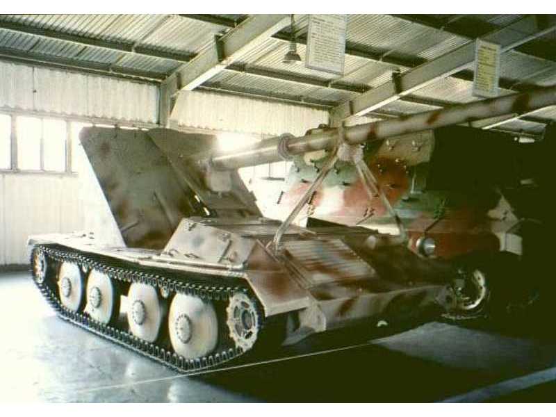 German 8.8 cm self-propelled antitank gun PaK 43/3 Waffentrager