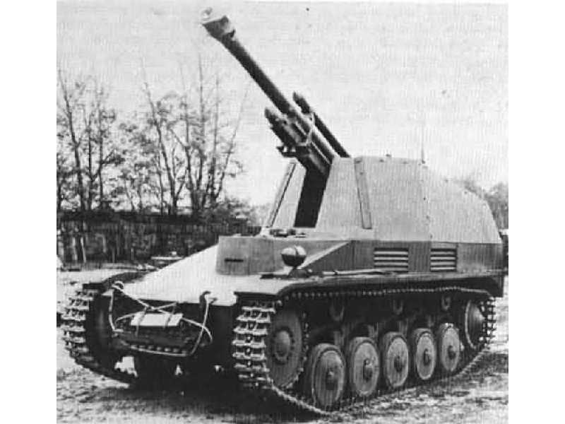 German 10.5 cm self-propelled gun Wespe