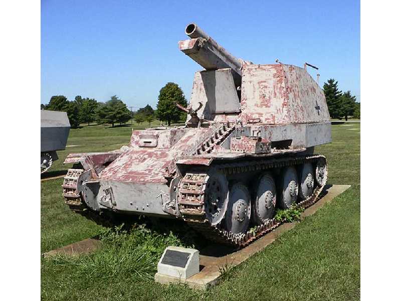 Grille Sd.Kfz.138/1 German 15 cm self-propelled gun