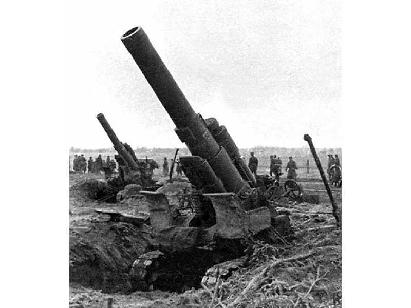 Russian 203 mm heavy howitzer M1931 (B-4)