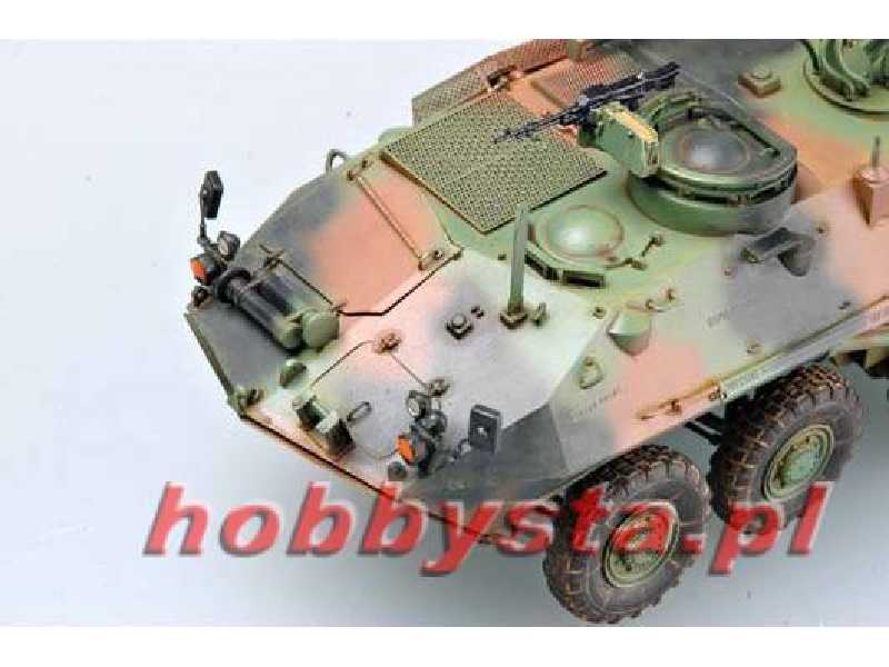 USMC LAV-R Light Armored Vehicle Recovery