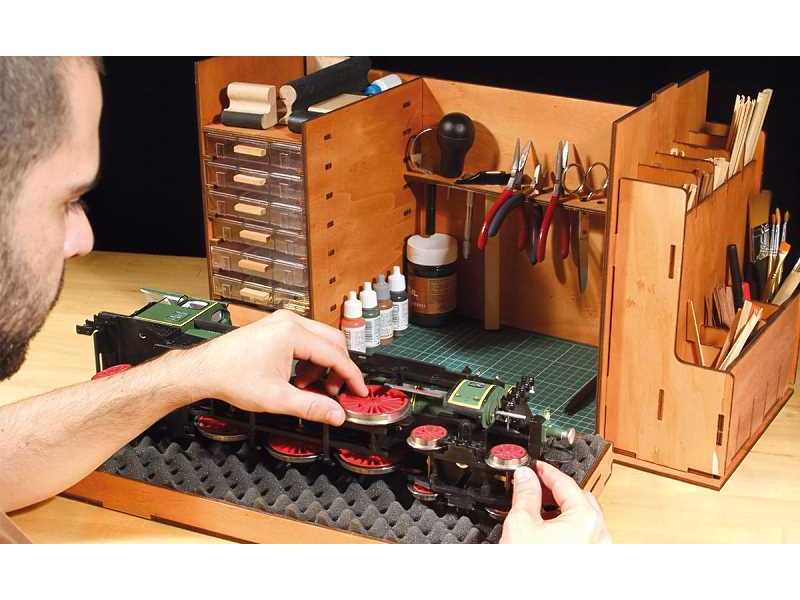 Portable Workshop Cabinet
